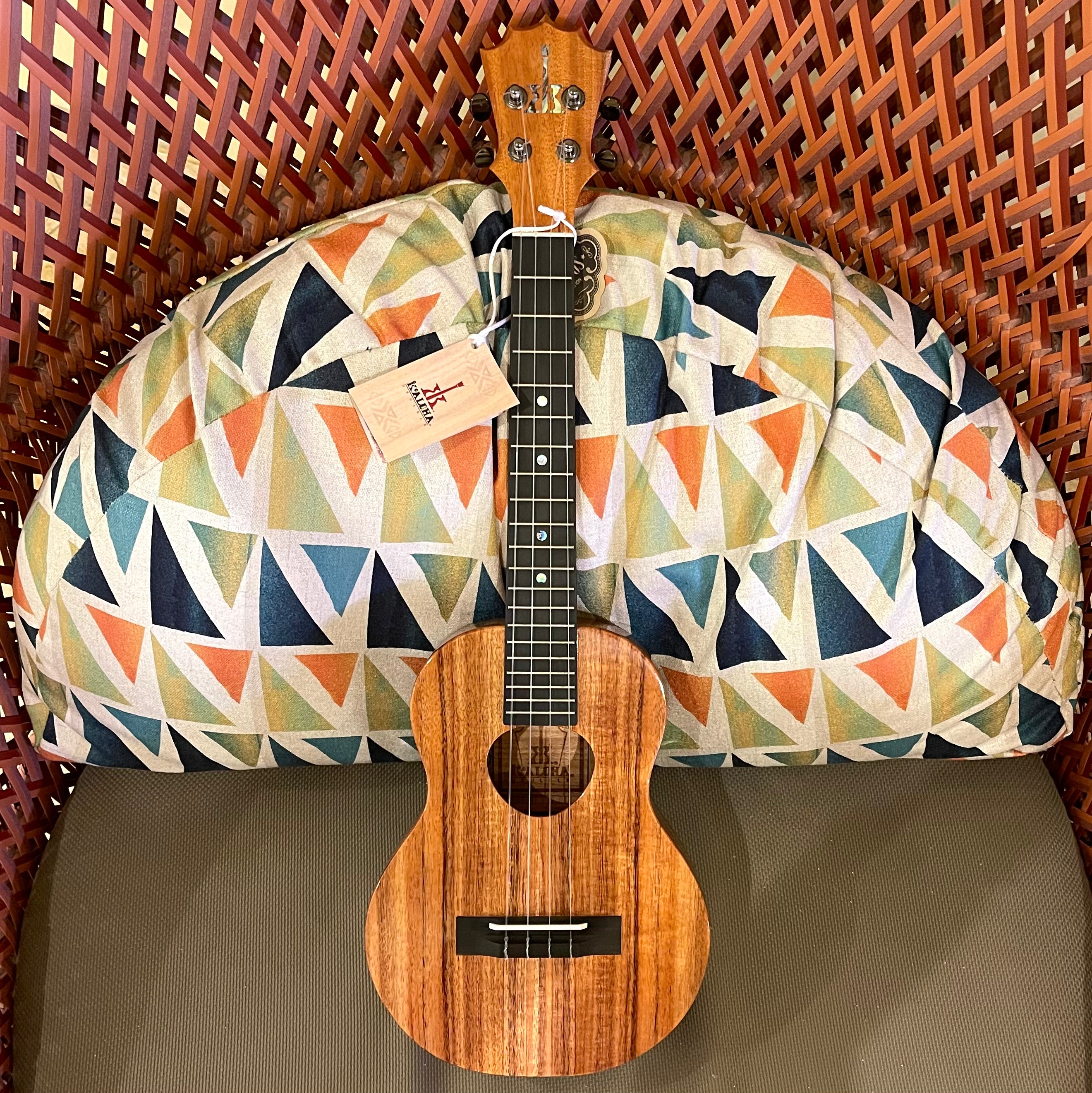 KoAloha KTM-S00 w/ L.R. Baggs Tenor Ukulele Slimline w/ Pickup #240719 ...