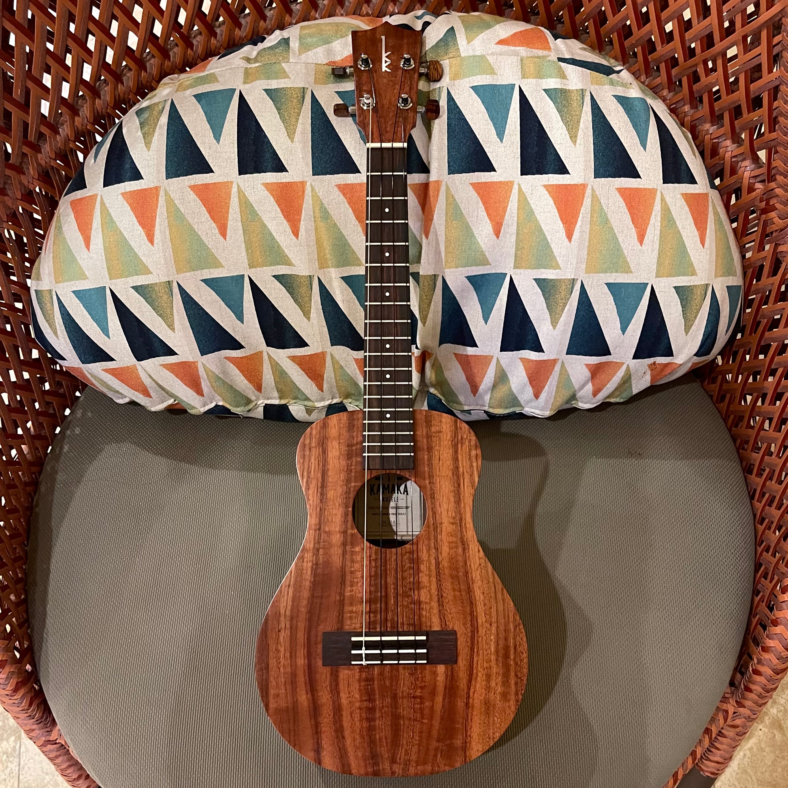 Kamaka HB-3 Tenor Bell-Shape Ukulele #241214 – Ukulele Puapua